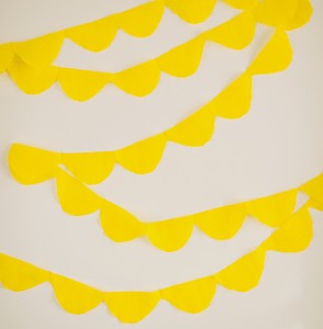 Easy DIY Streamer Garlands